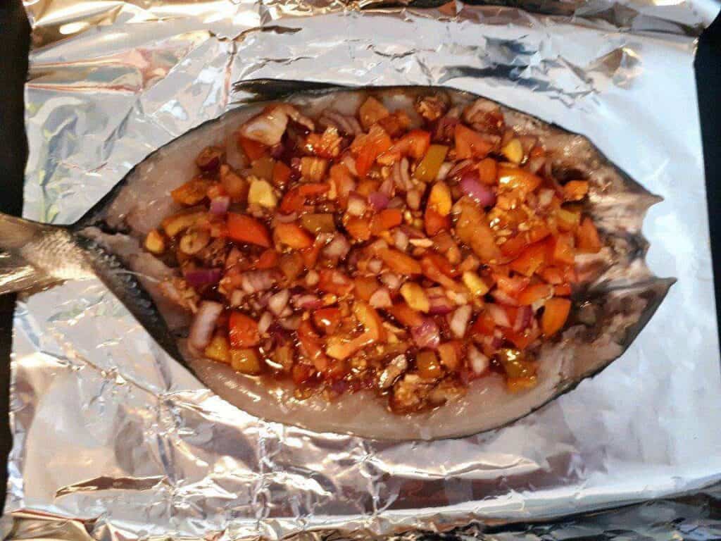 Baked Bangus Recipe (Filipino Milkfish) - The Odehlicious