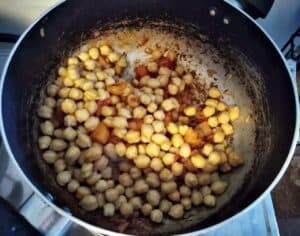 Aloo Chole Recipe (Potato & Chickpeas Curry) - The Odehlicious